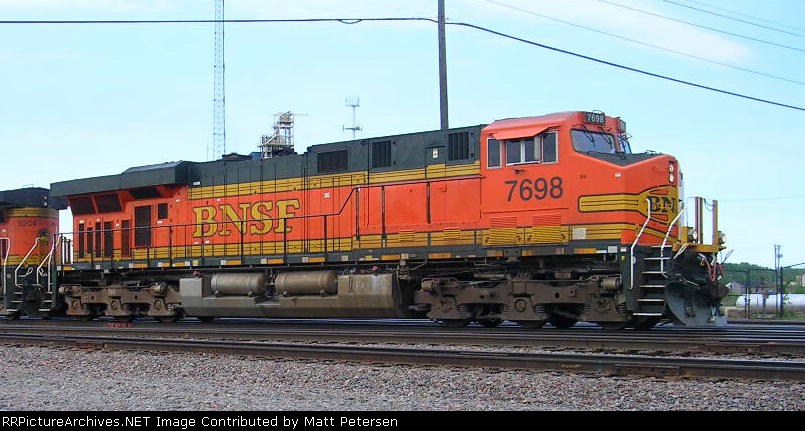 BNSF 7698
